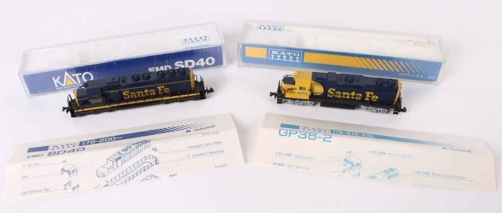 KATO N GAUGE PRECISION AT&SF RAILROAD MODELS - (2)