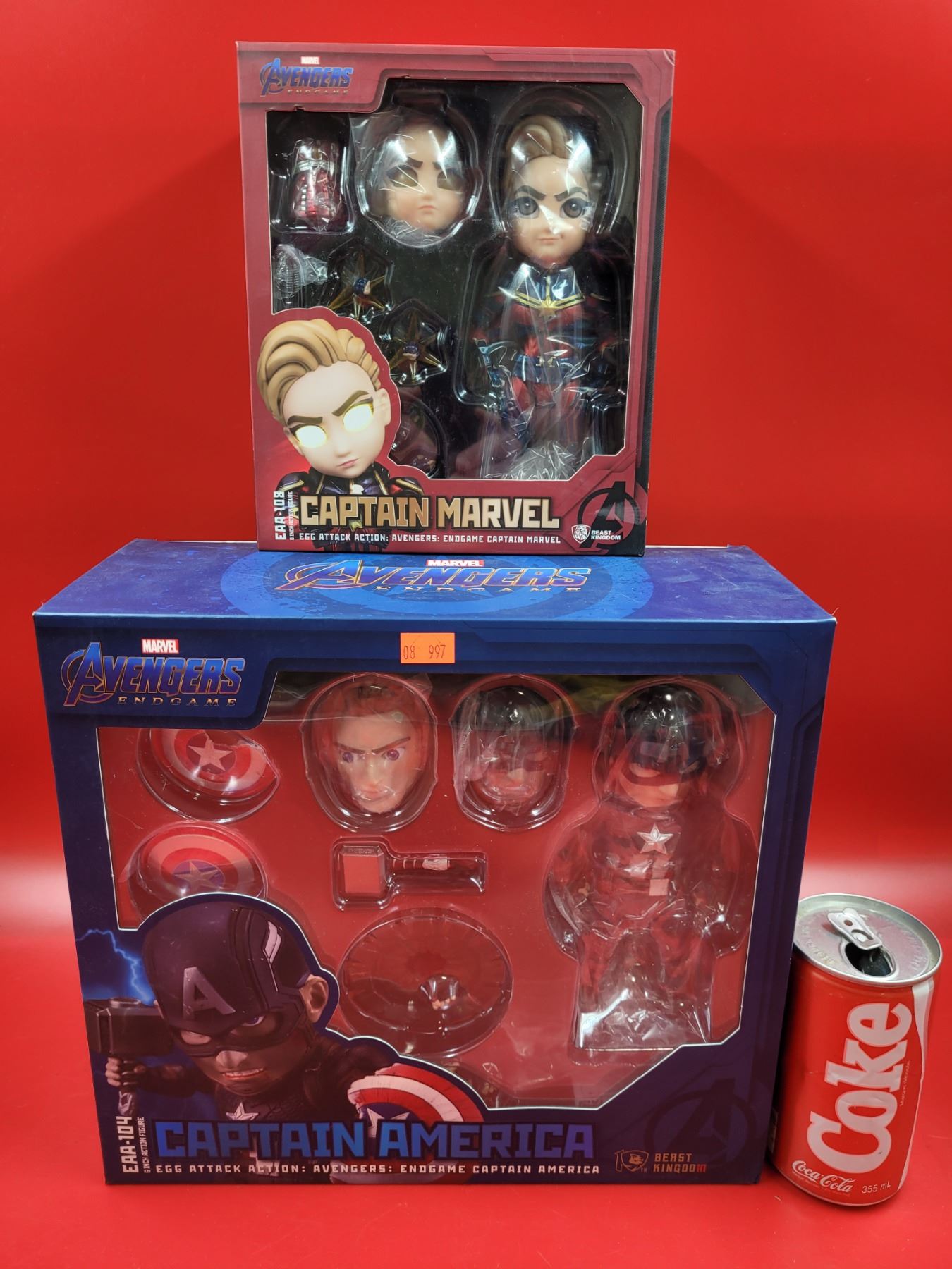 Marvel Avengers Captain America & Captain Marvel Collectible Figurines
