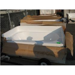 (4) 6' AQUA GLASS KIDNEY SHAPED TUBS W/BACK SPLASH AND SKIRTS