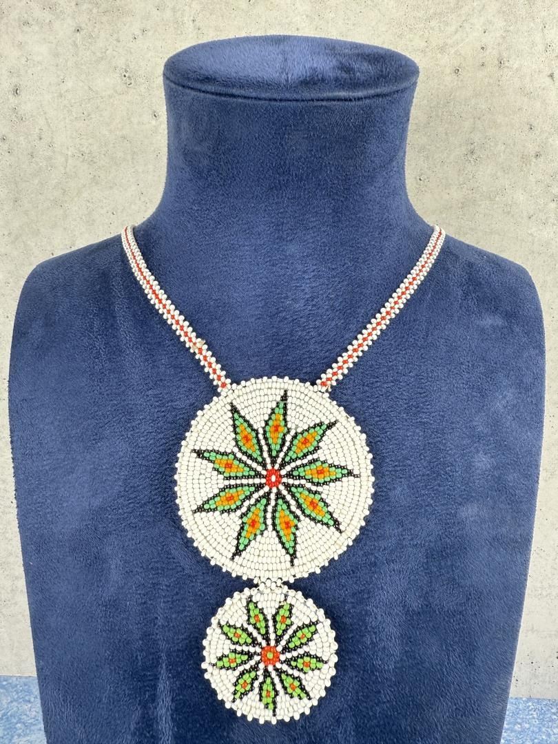 Native American Indian Beaded Rosette Necklace