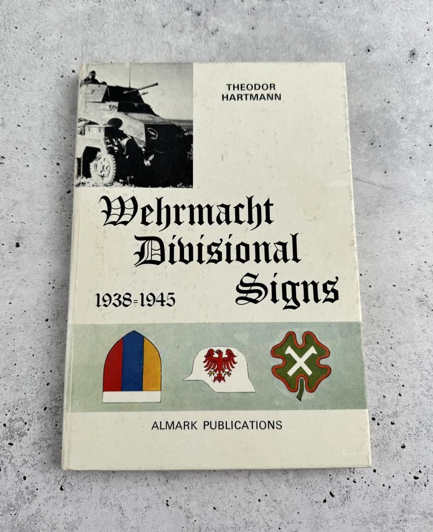 Wehrmacht Divisional Signs 1938-1945