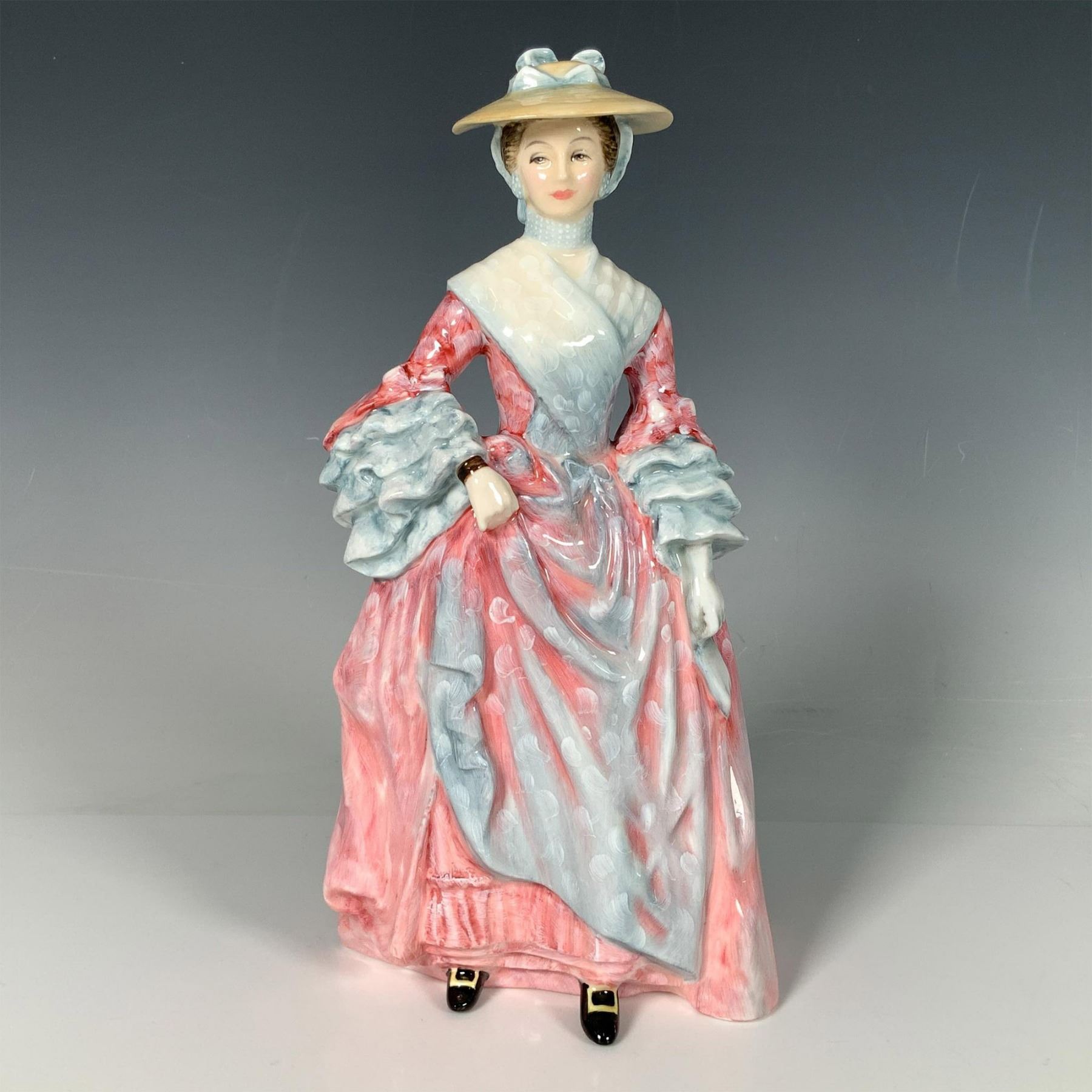 Mary Countess Howe - HN3007 - Royal Doulton Figurine