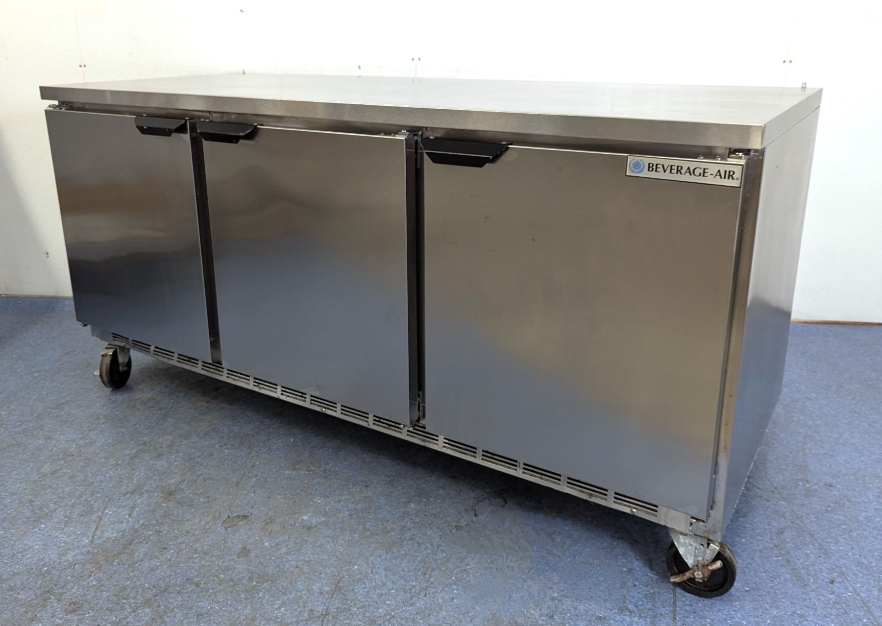 Beverage Air WTR72AY 72" Worktop 3 Door Cooler | 3712