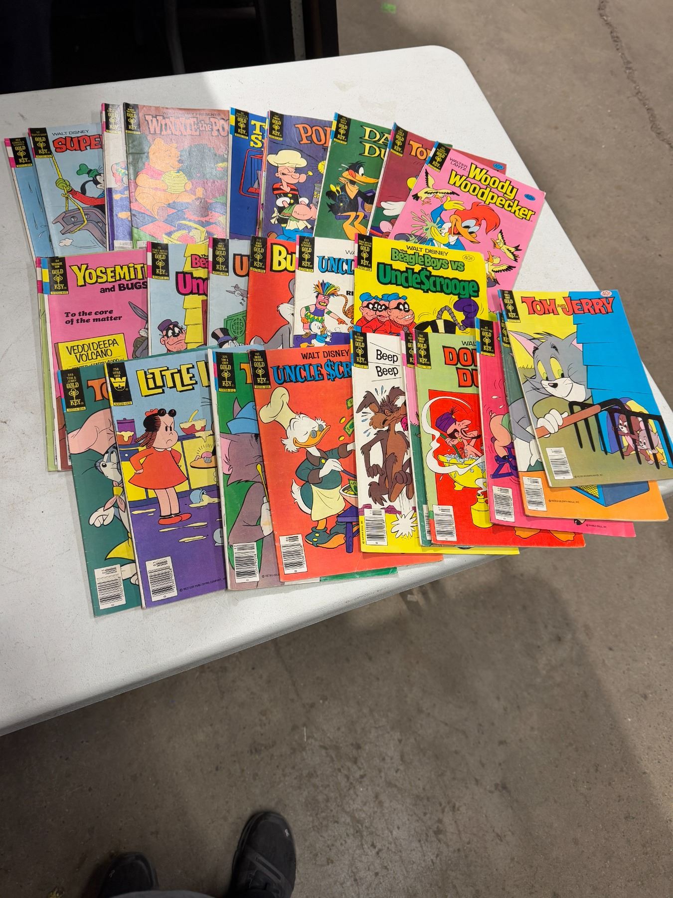Gold key comics, Tom and Jerry, Woody woodpecker, Winnie the Pooh ...