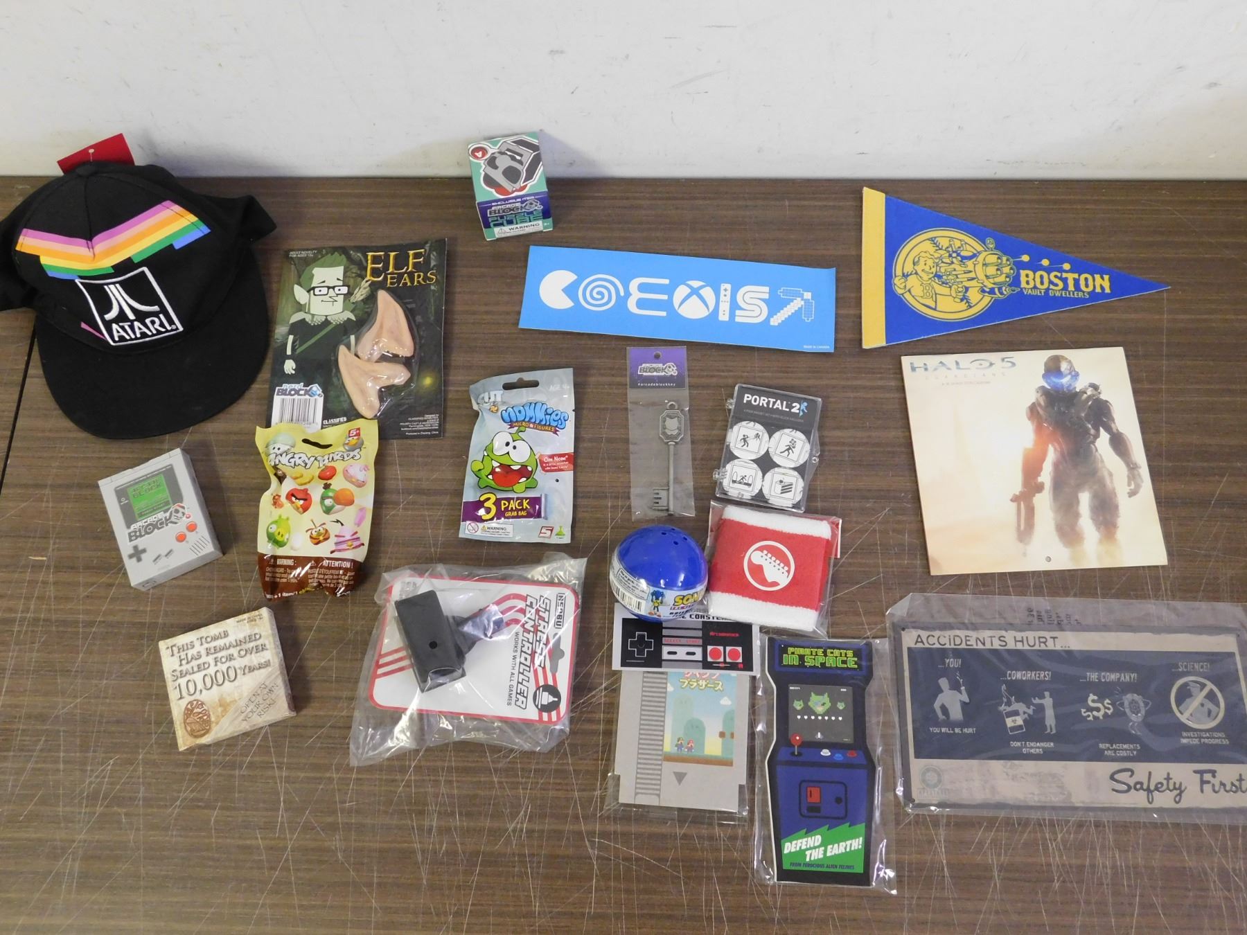 Lot of Assorted Video Game Memorabilia Atari Hat, Minifigs Arcade Block ...