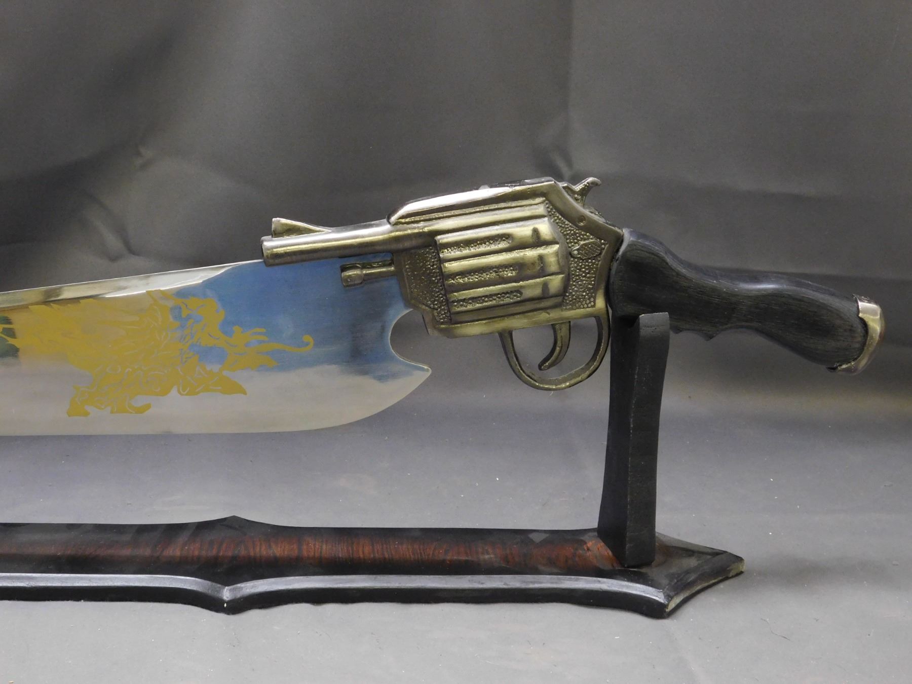 Final Fantasy Gunblade Metal Weapon Prop with Wooden Stand