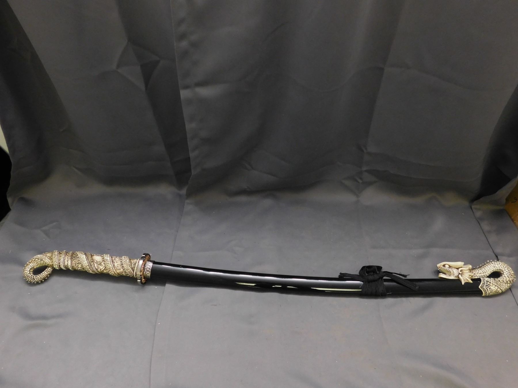 440 Stainless Steel Decorated Samurai Prop Sword Black Sheath with Snake