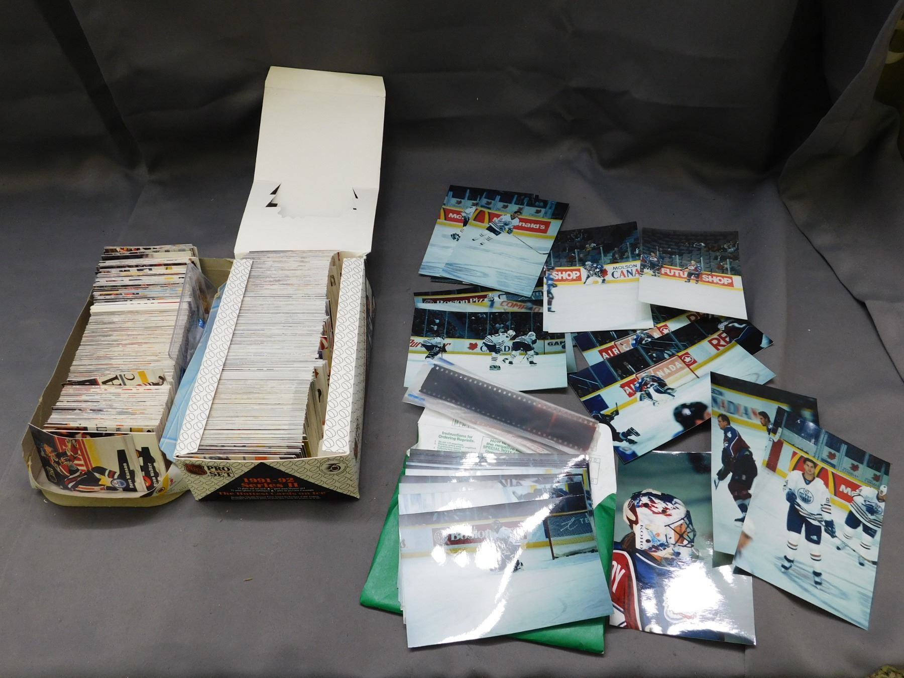 Lot of Unsorted Hockey Cards, Photographs 90s