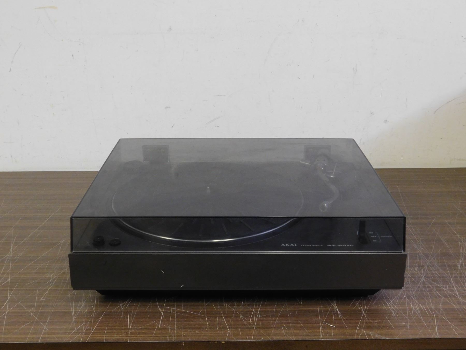 Akai AP-005 Turntable Record Player (no head shell)