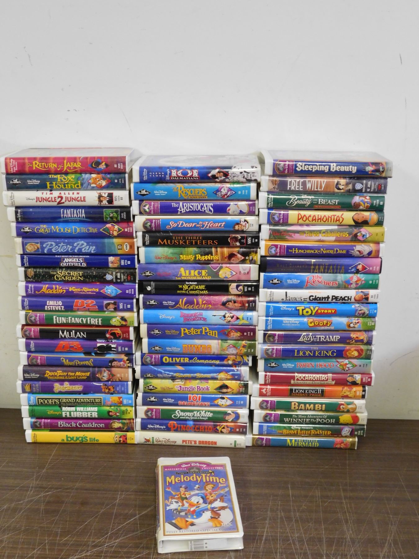 Lot of 59 Clamshell VHS Tapes Disney & Pixar Movies, Animated, Kids