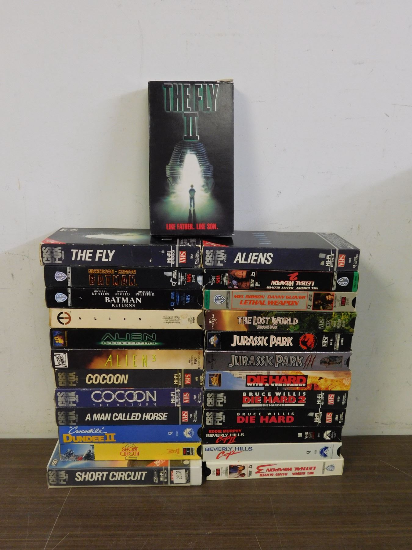 Lot of 25 VHS Tapes Assorted Genres
