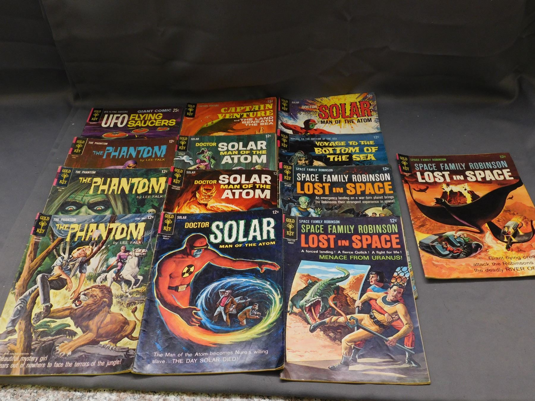 Lot of 13 Vintage Gold Key Comics 12c Covers Lost In Space, Captain ...