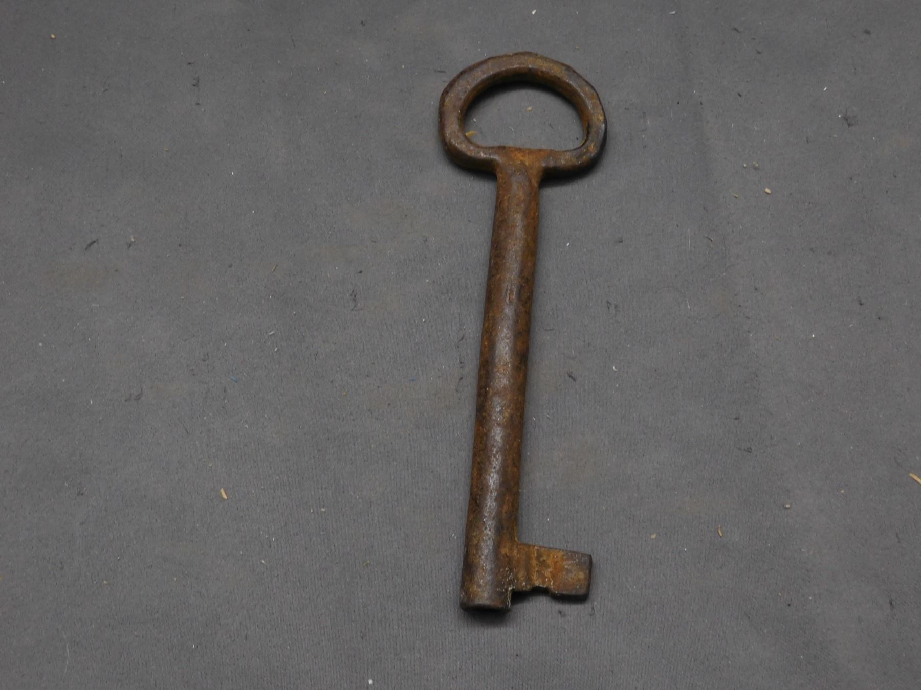 Vintage Antique Hand Forged 7" Key