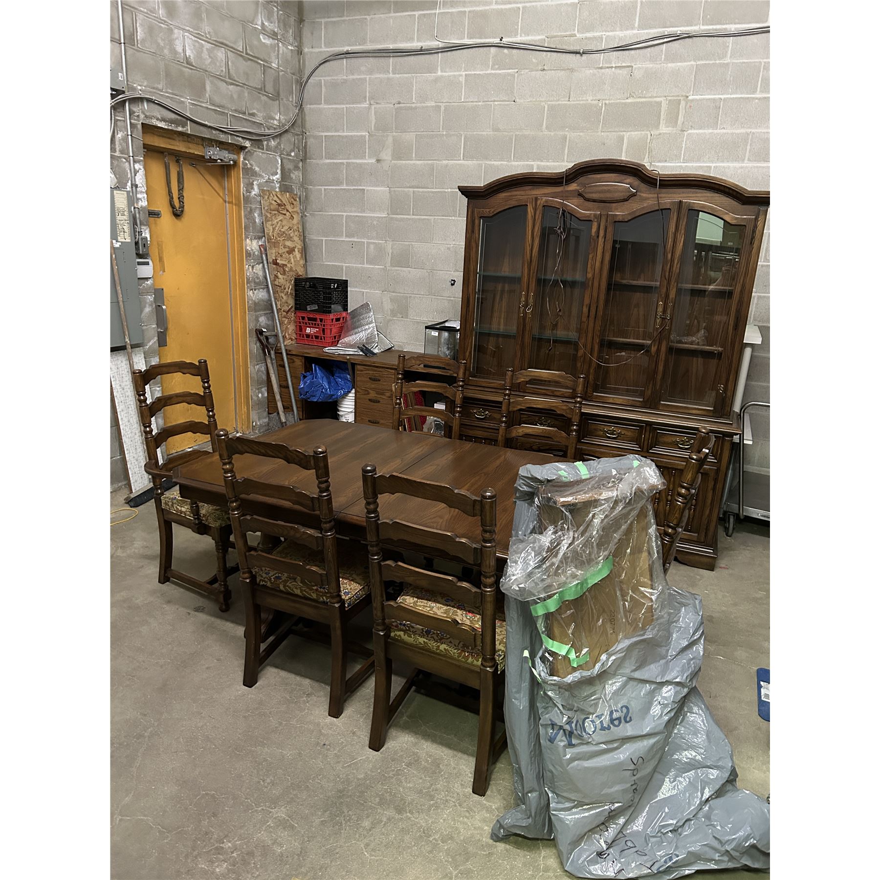 Country Oak Knechtel Vintage Dining Suite Table with 6 Chairs, 2 Leafs ...