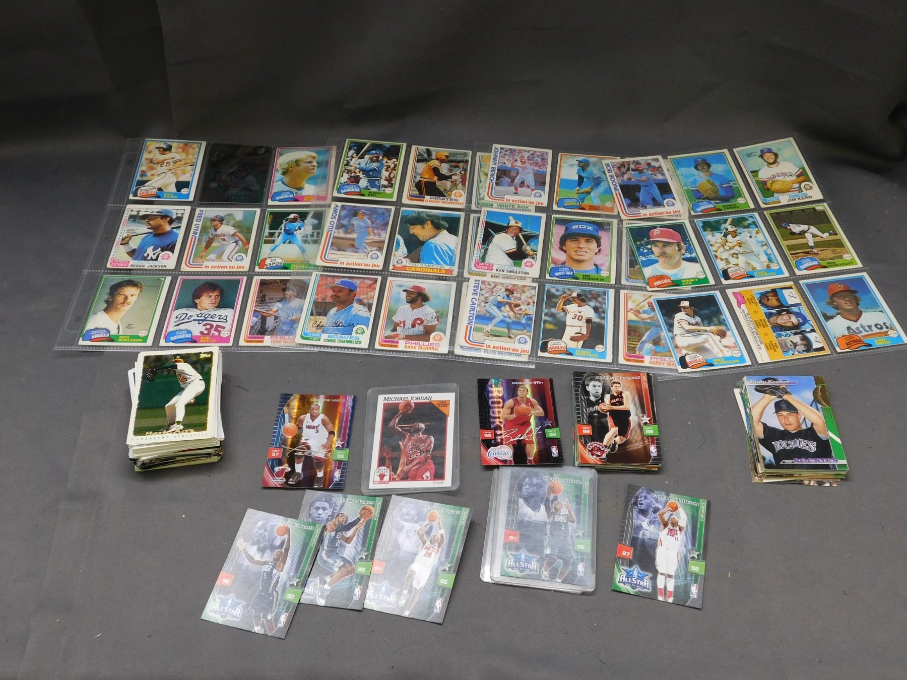 100+ Vintage and Modern Baseball (some Basketball) Sports Cards