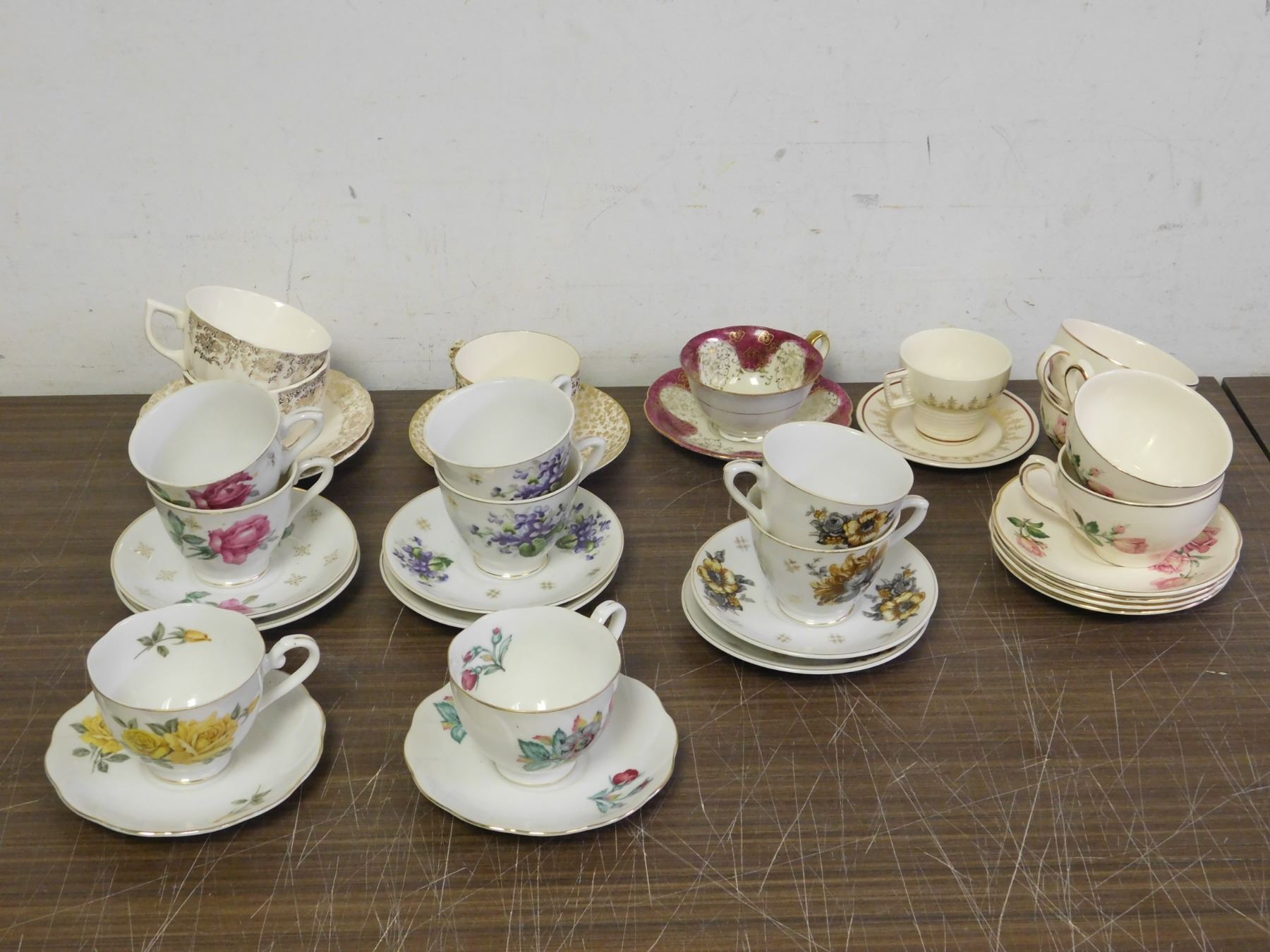 Large Lot of Assorted China / Japan Tea Cups and Saucers