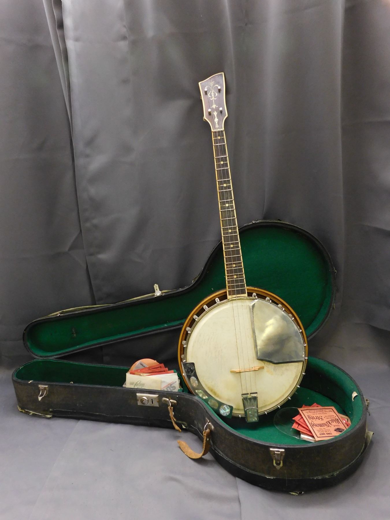 BNS Grange Toronto Vintage Antique Banjo, Decorative Inlays and Case