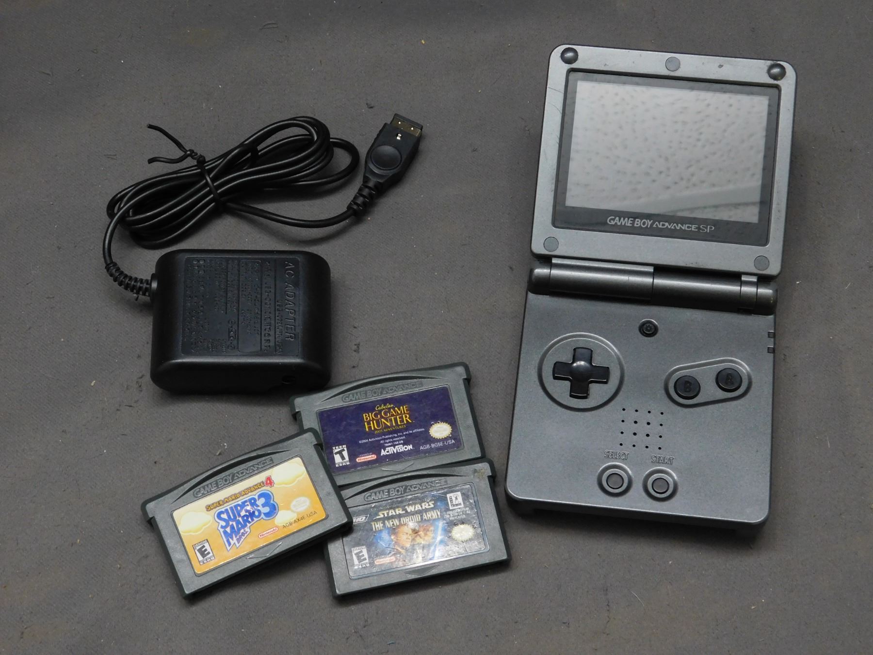 Nintendo Gameboy Advance SP 101 GBA SP Grey Console, Power Cord & 3 Games