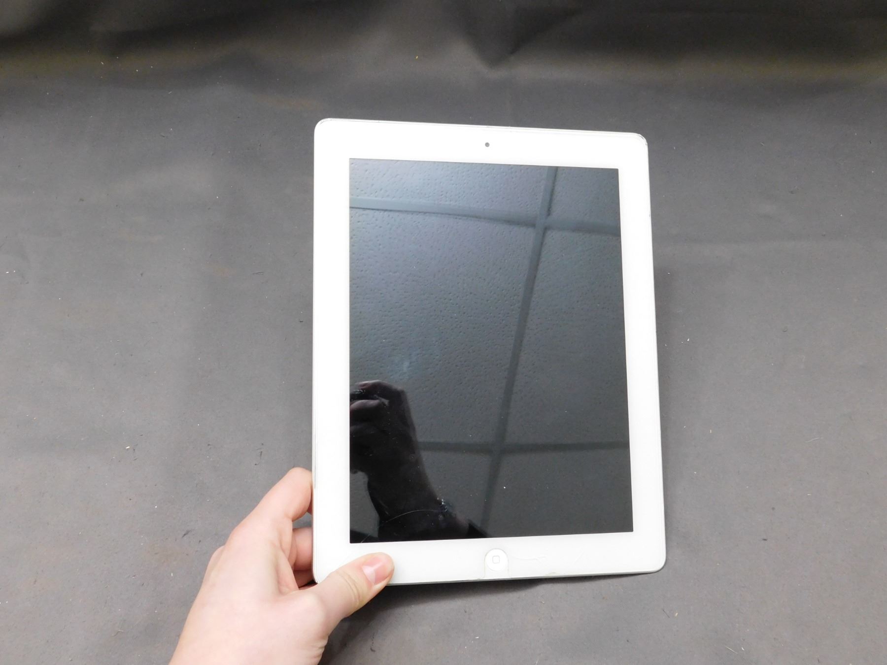 Apple iPad 16gb Model A1395