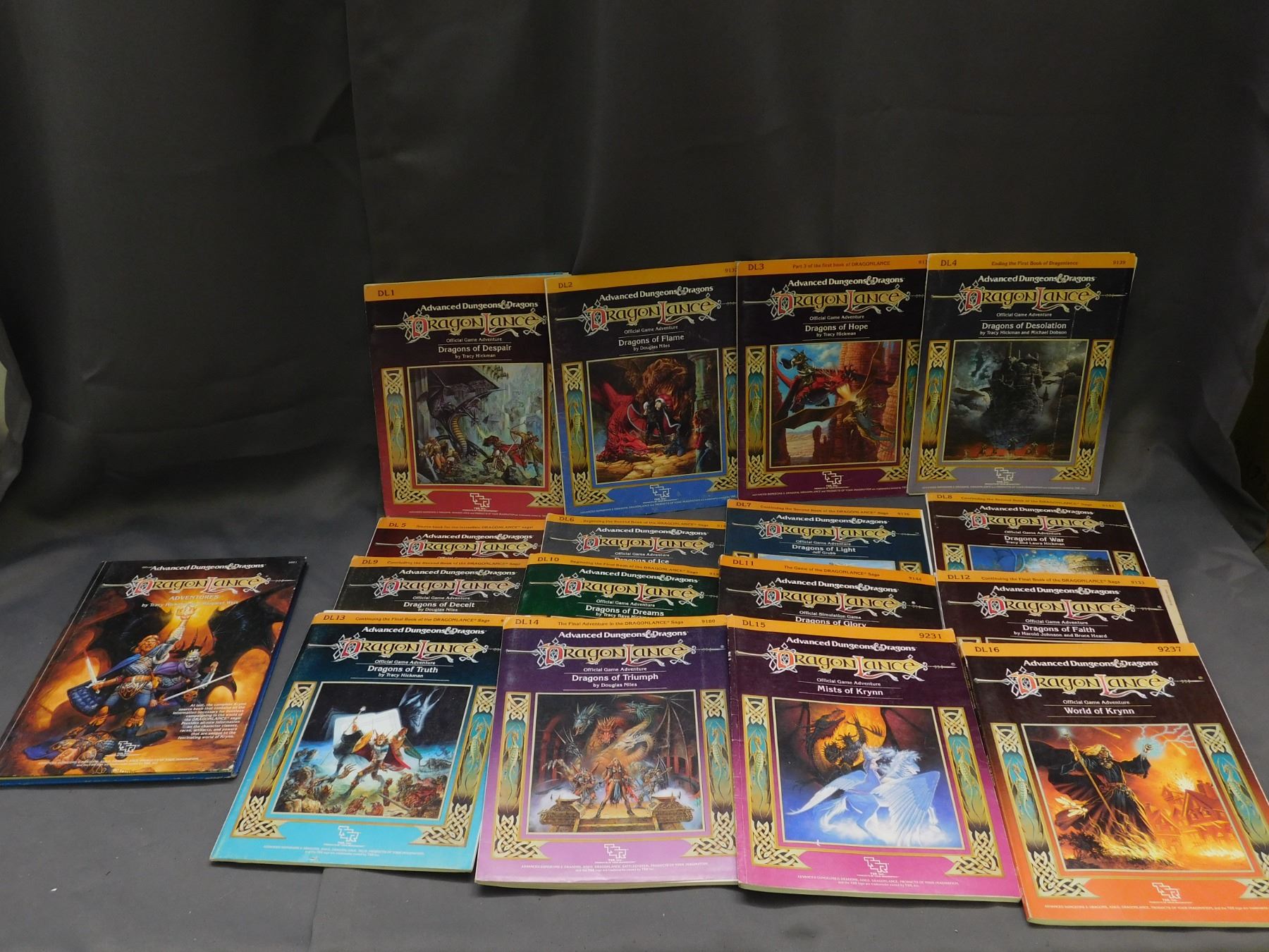 Lot of 17 Advanced Dungeons & Dragons Dragon Lance Books DL1 to DL16 ...