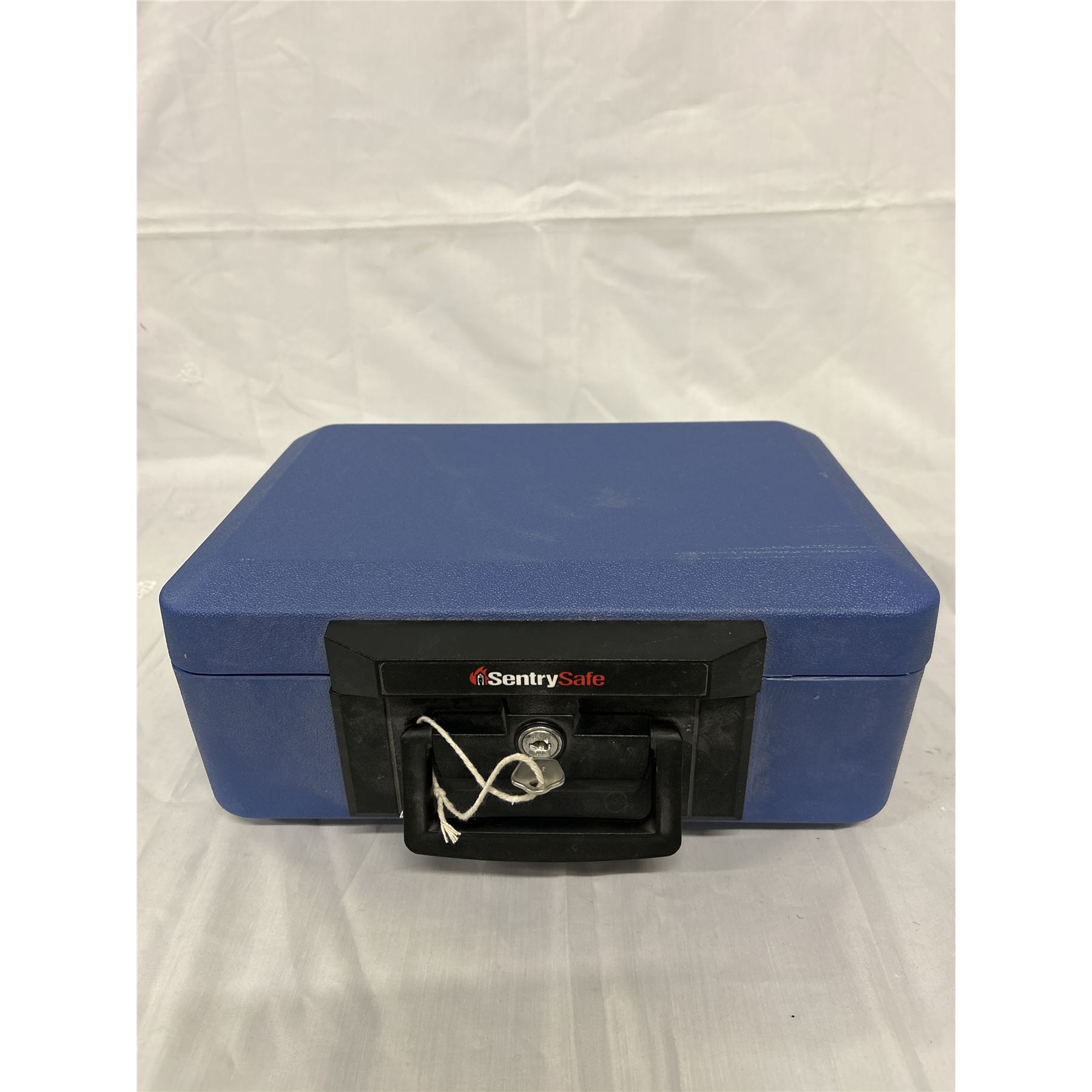 Fire Safe Sentry Lock Box w Key