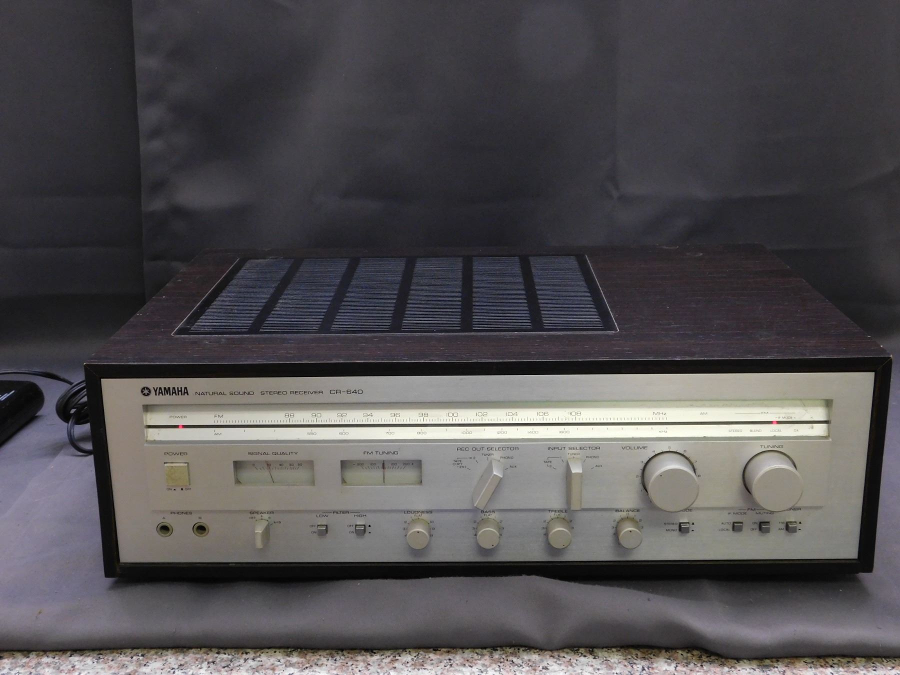 Yamaha Natural Sound Stereo Receiver CR-640