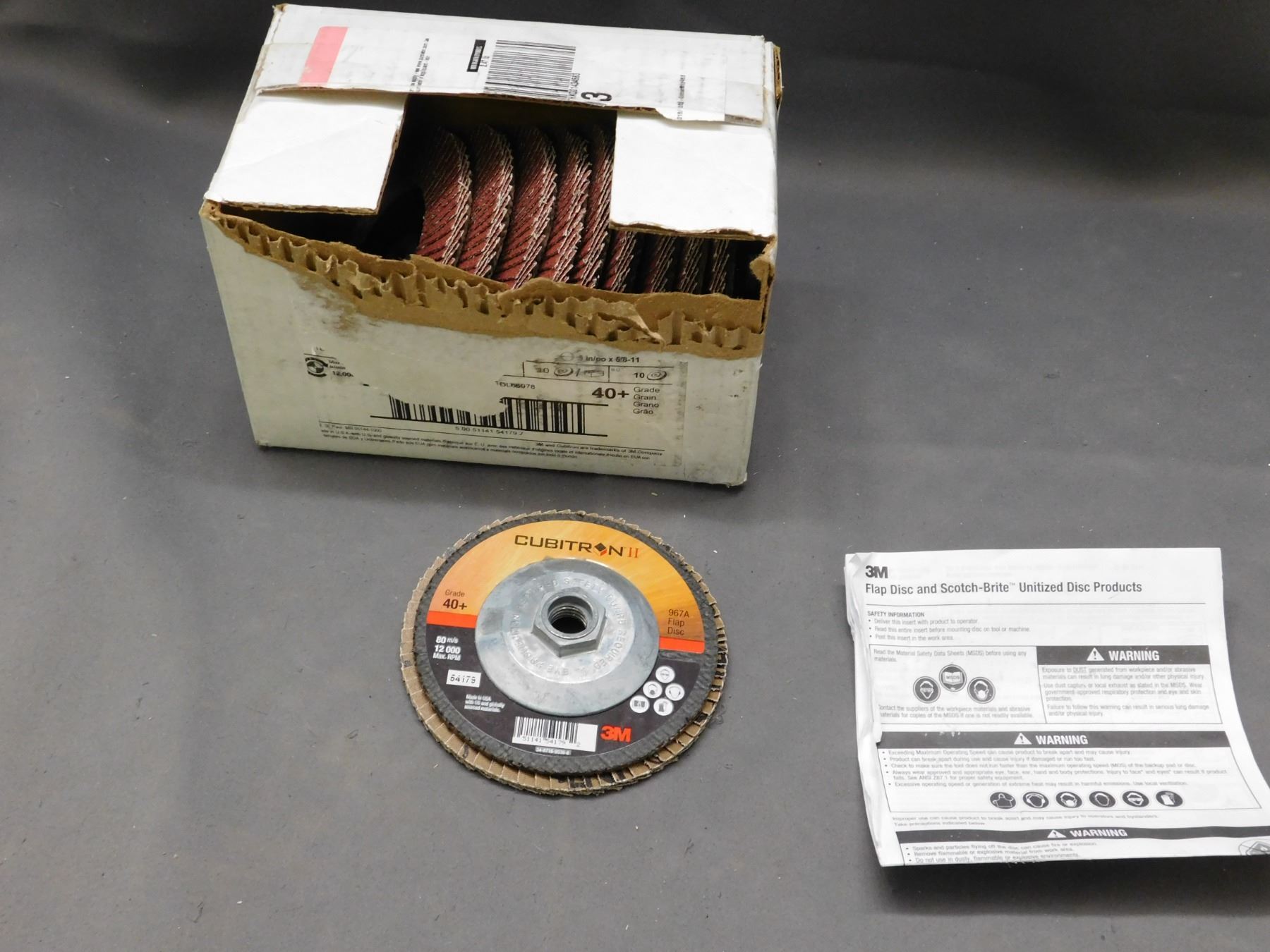 3M Flap Disk and Scotch Brite 5" 5/8-11" 10 Pack 40+ Grain 967A