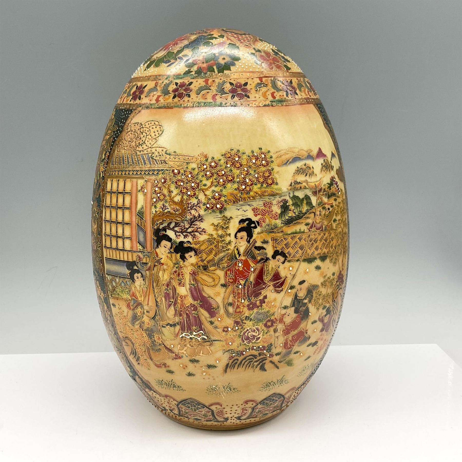 Royal Satsuma Porcelain Asian Egg