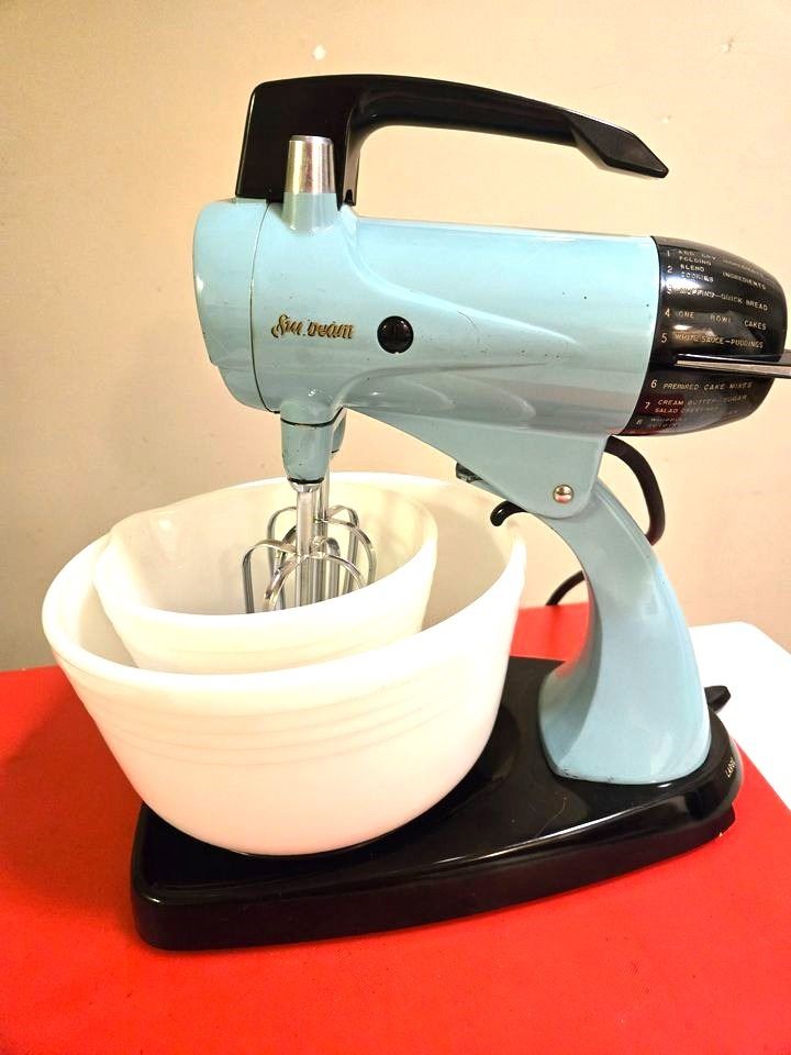 Vintage MCM 1950s Sunbeam Mixmaster RARE Turquoise Blue -B
