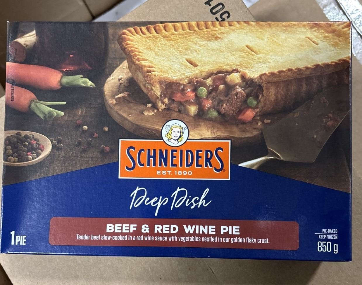 FROZEN: SCHNEIDERS RED WINE & BEEF PIE (850G)