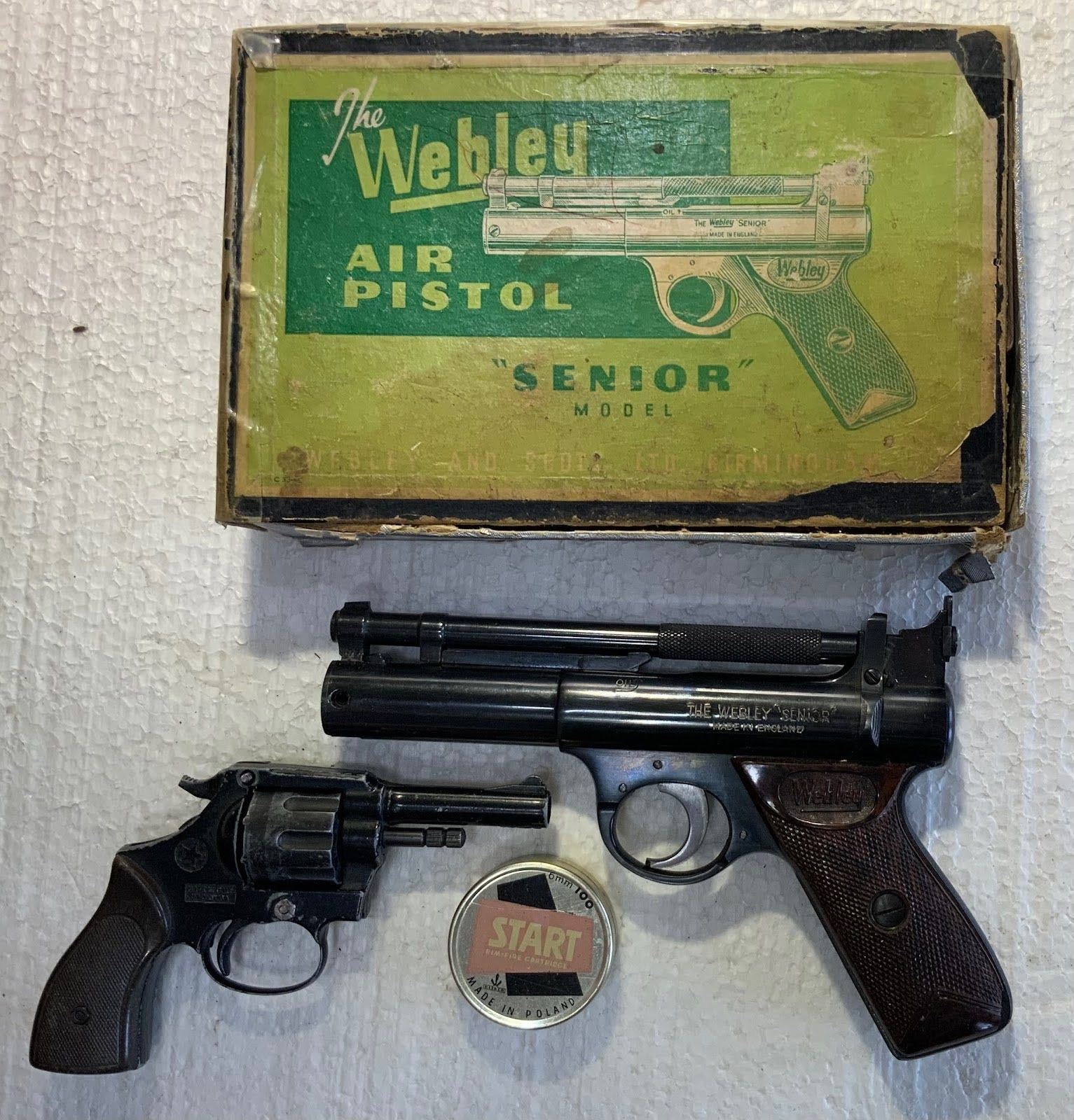 Webley Air Pistol and Star Starter Pistol - Schmalz Auctions