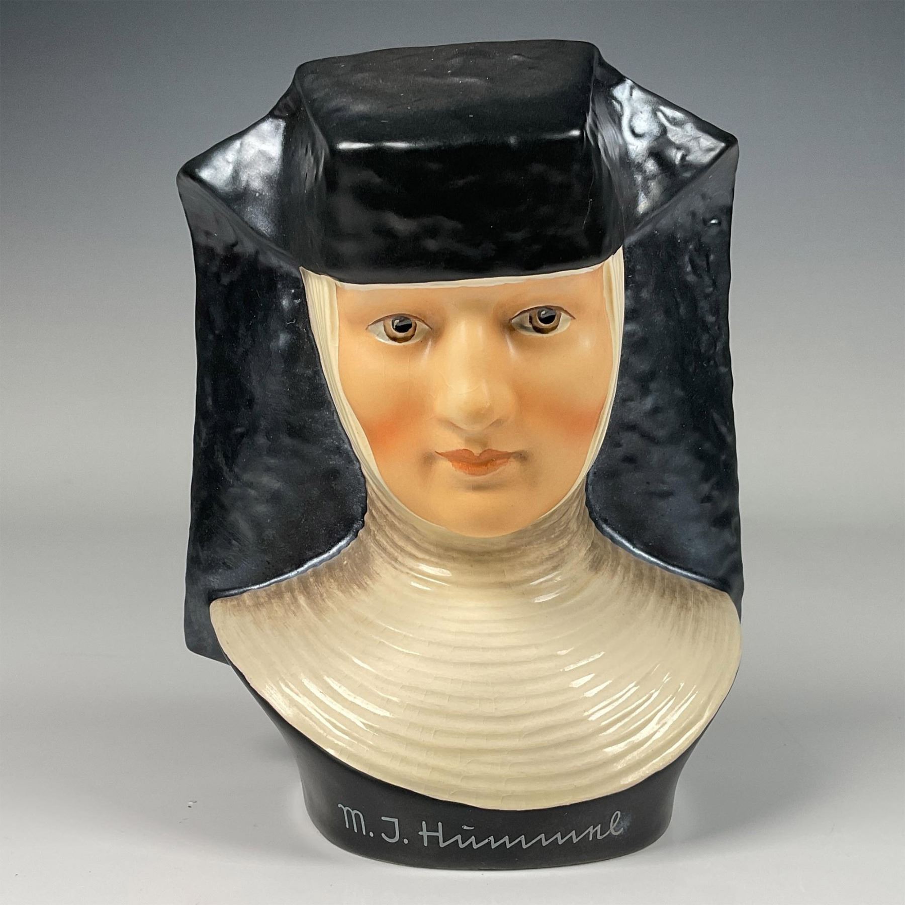 Goebel Hummel Special Edition Figurine, Nun