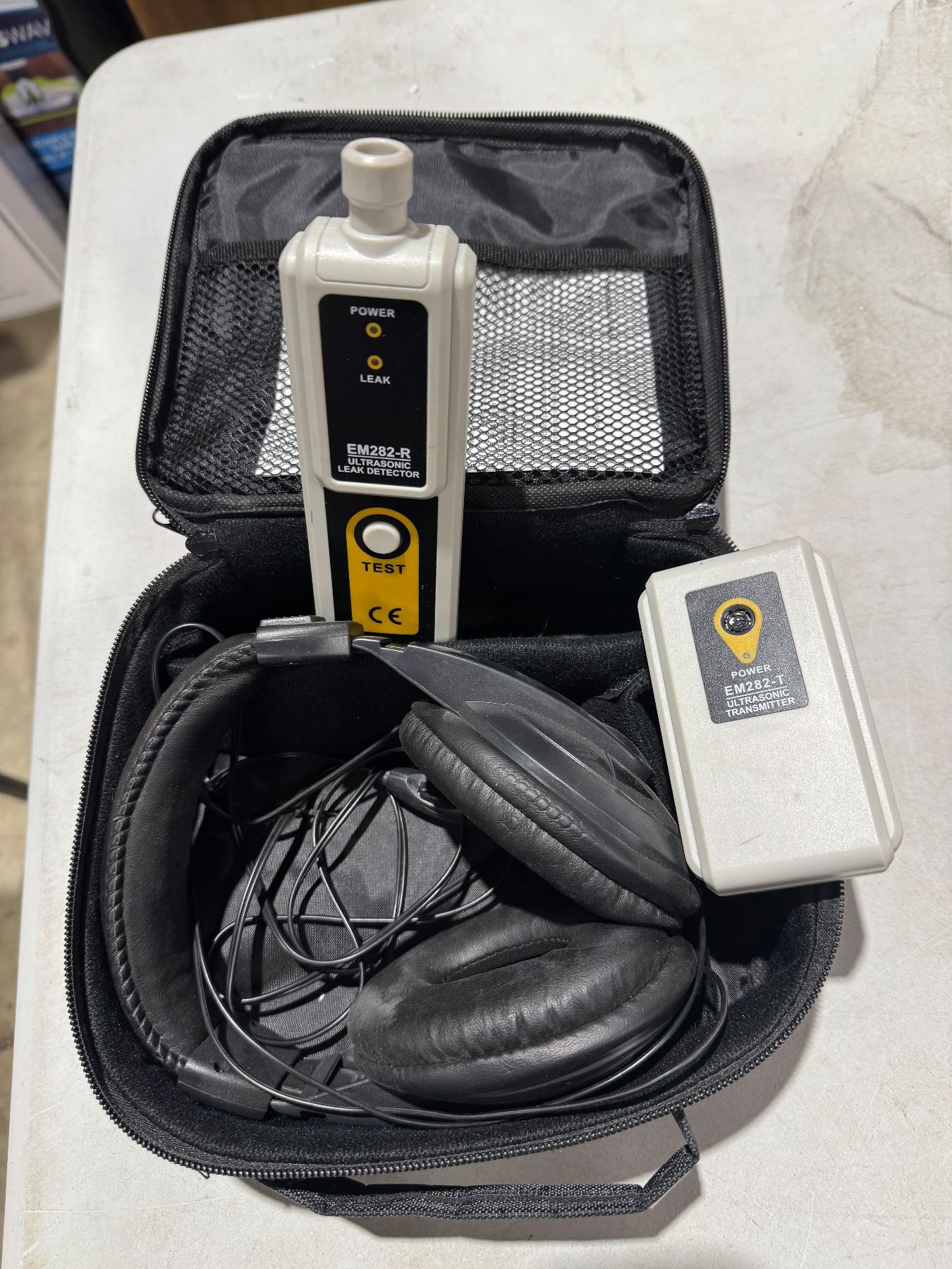 Ultrasonic leak detector EM282 – R