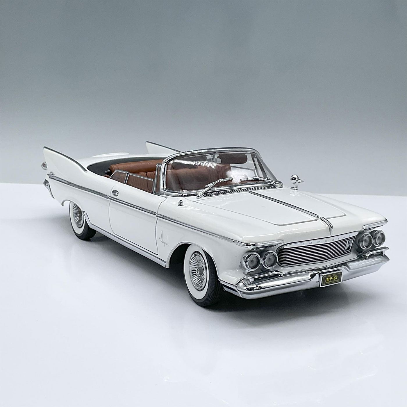 Signature Models Limited Model Car, 1961 Imperial Crown