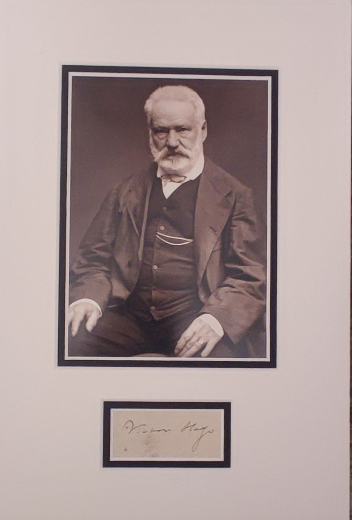 Victor Hugo signature (1802-1885).