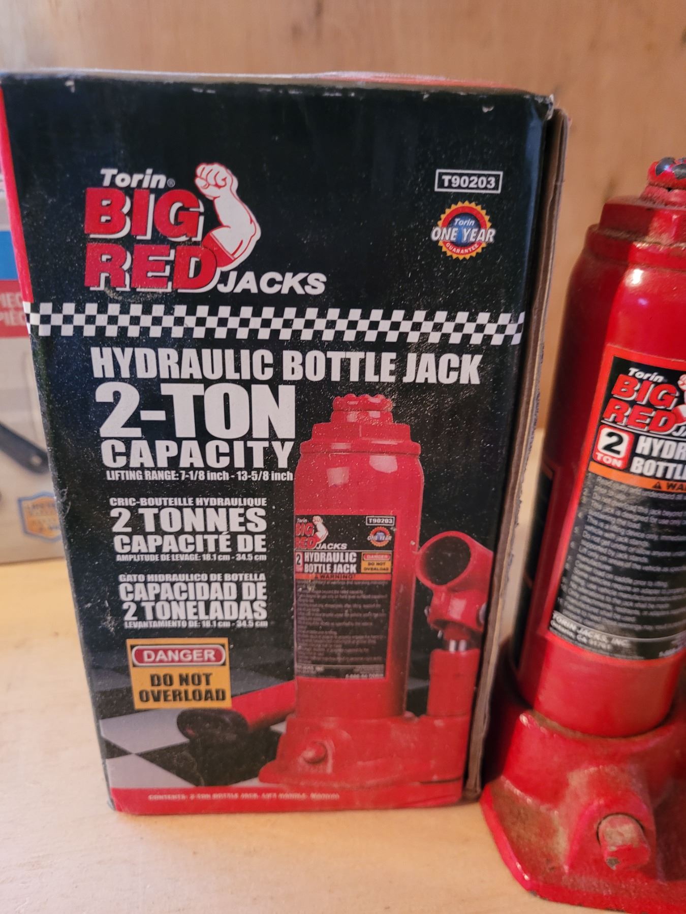 New 2 Ton Jack + 2 Ton Jack