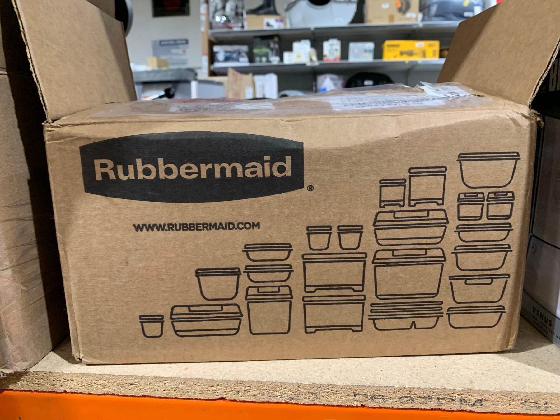 Rubbermaid Food Storage Container and lids Rubbermaid Food Storage Container and lids