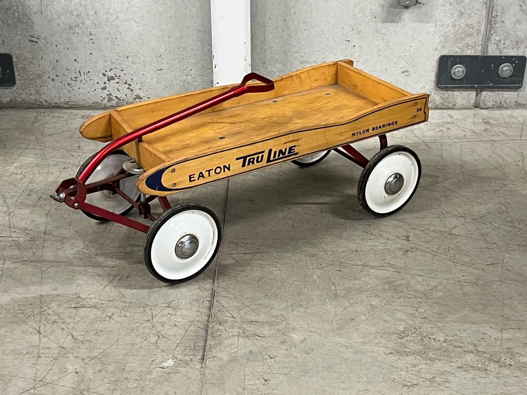Vintage Eaton Tru Line Wood Pull Wagon - very nice overall condition ...
