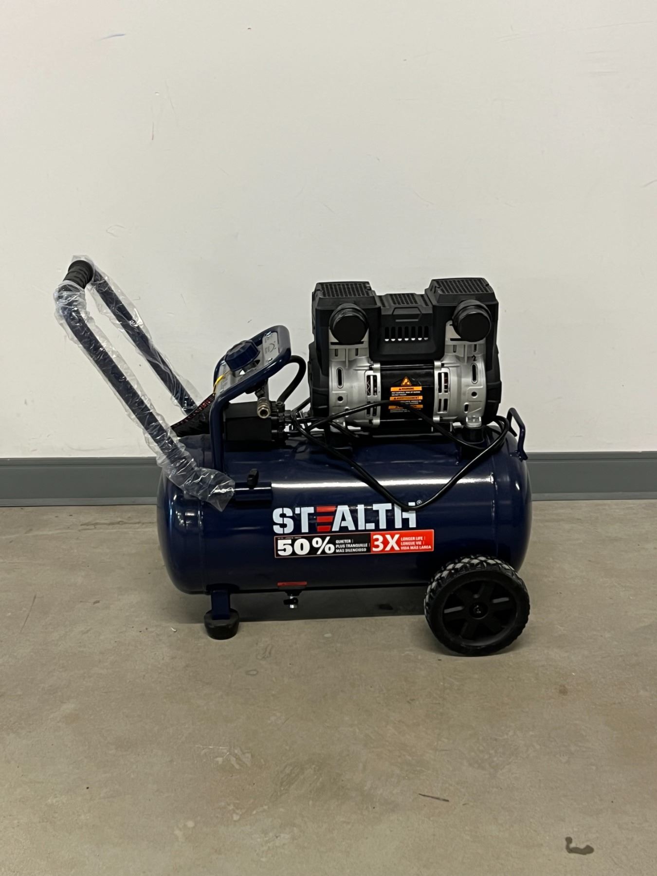 Stealth 10 Gallon 1.8HP Air Compressor - see all photos for information ...