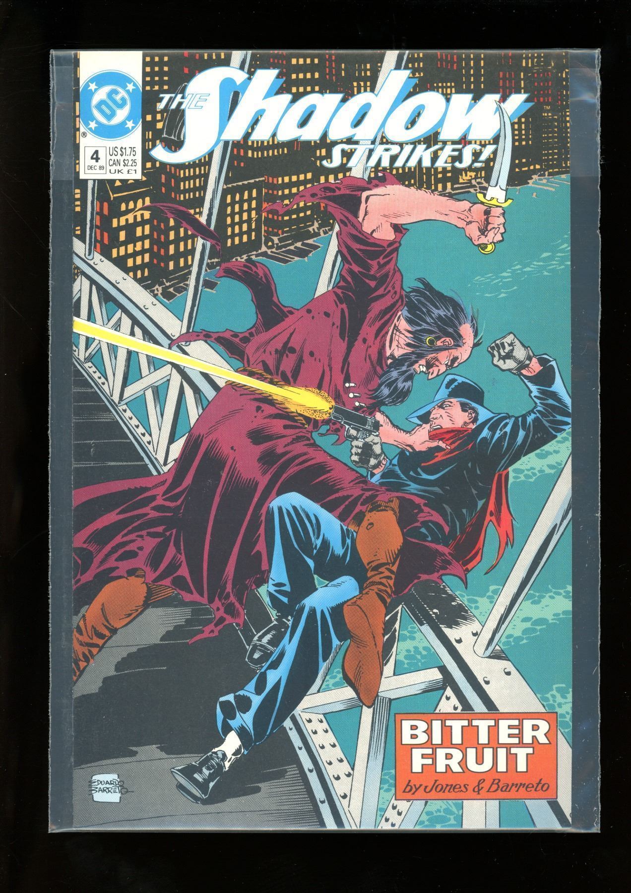 DC The Shadow Strikes #4