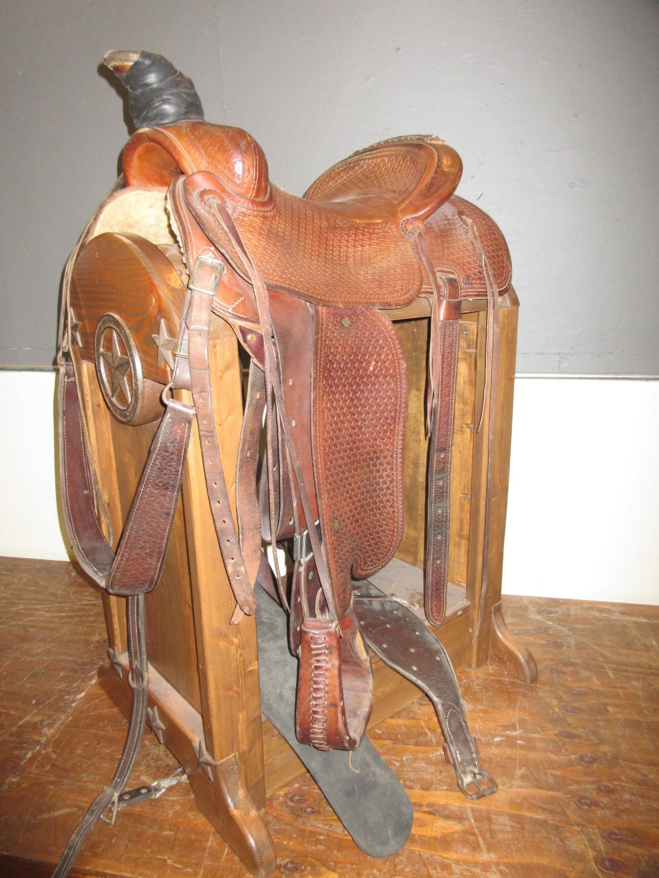 Marked "Fallis Balanced Saddles" Fully Basket Stamped Saddle- 15" Seat ...