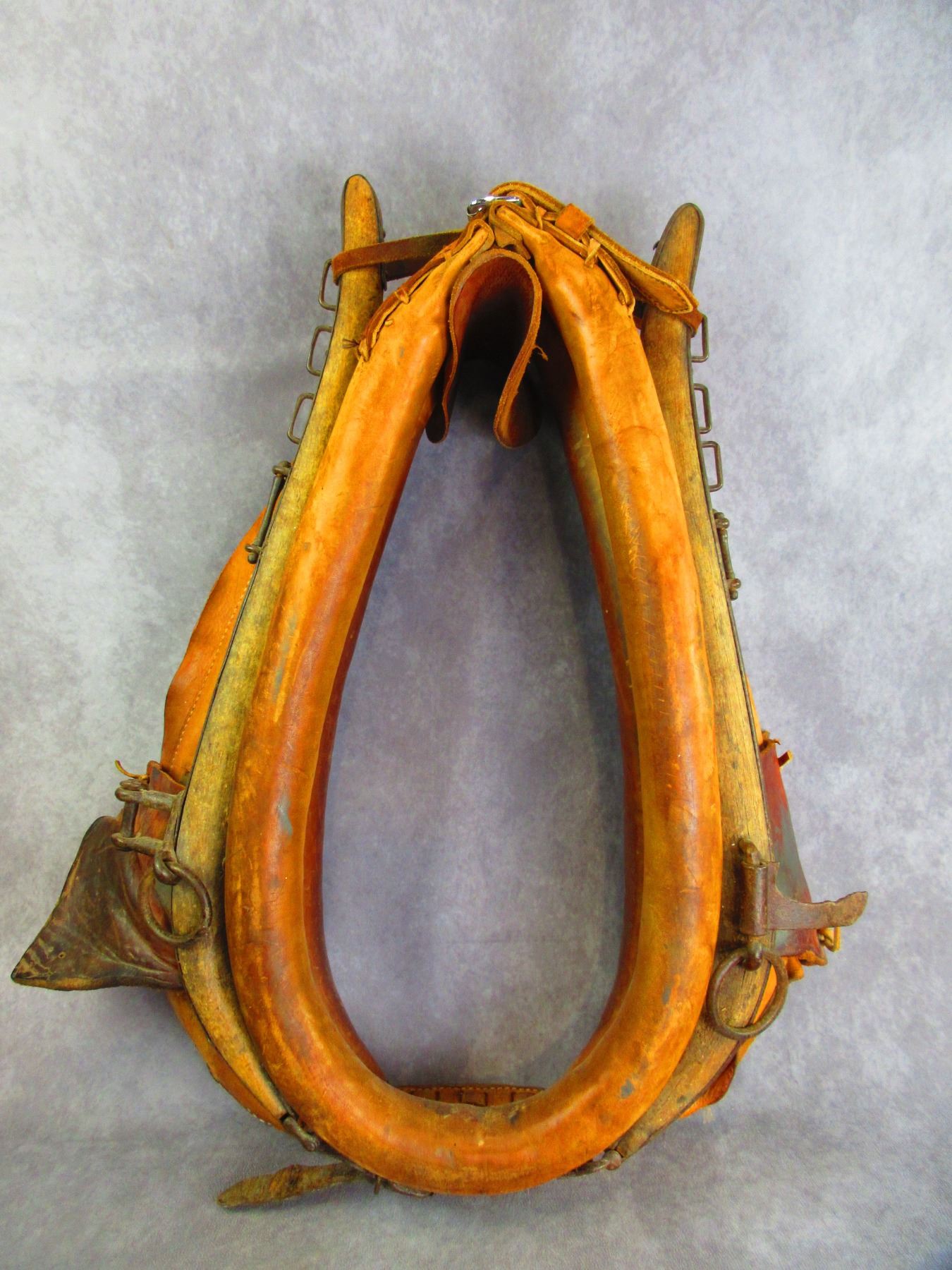 22" Collar With Wooden Hames