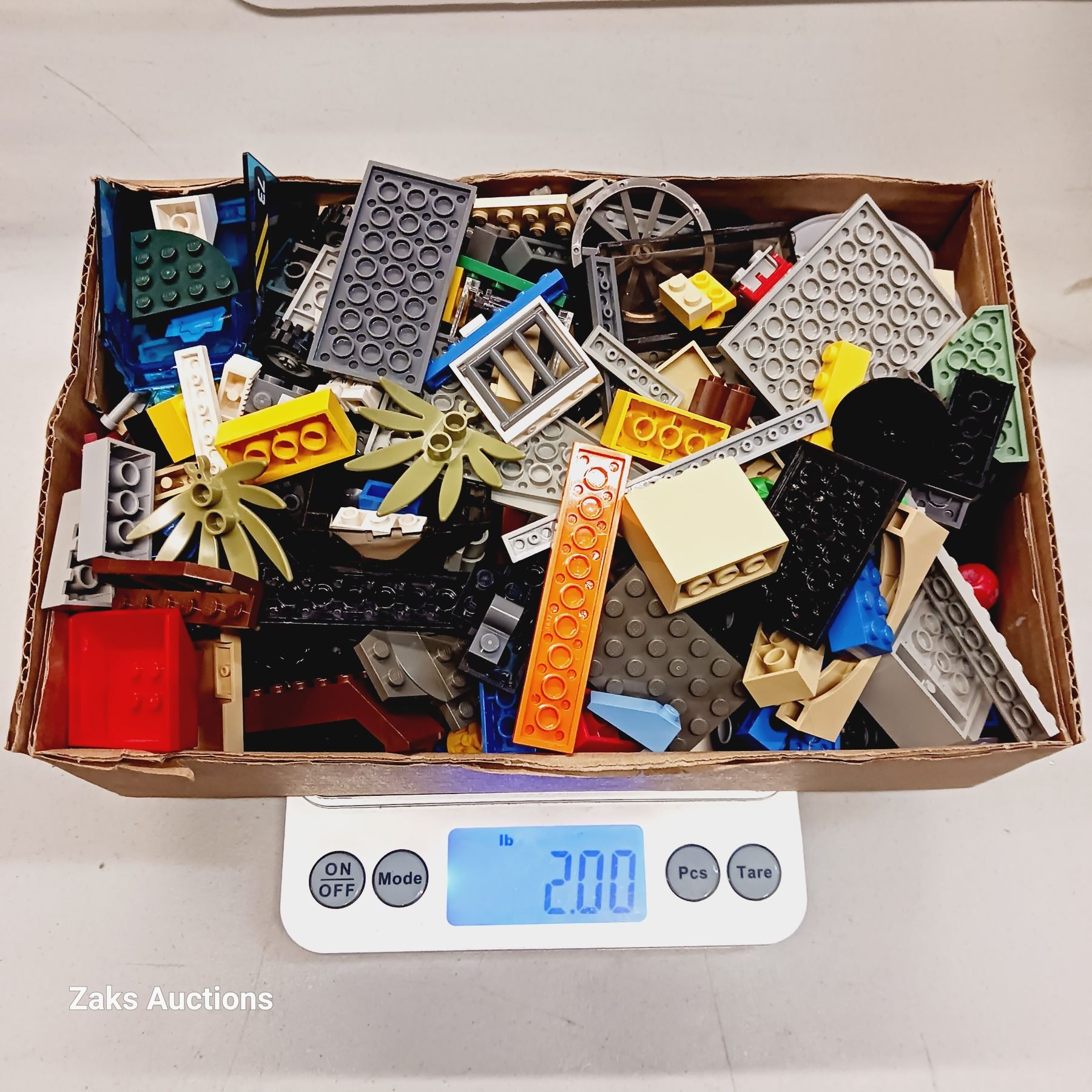 Mix Lego 2lb with Minifigure