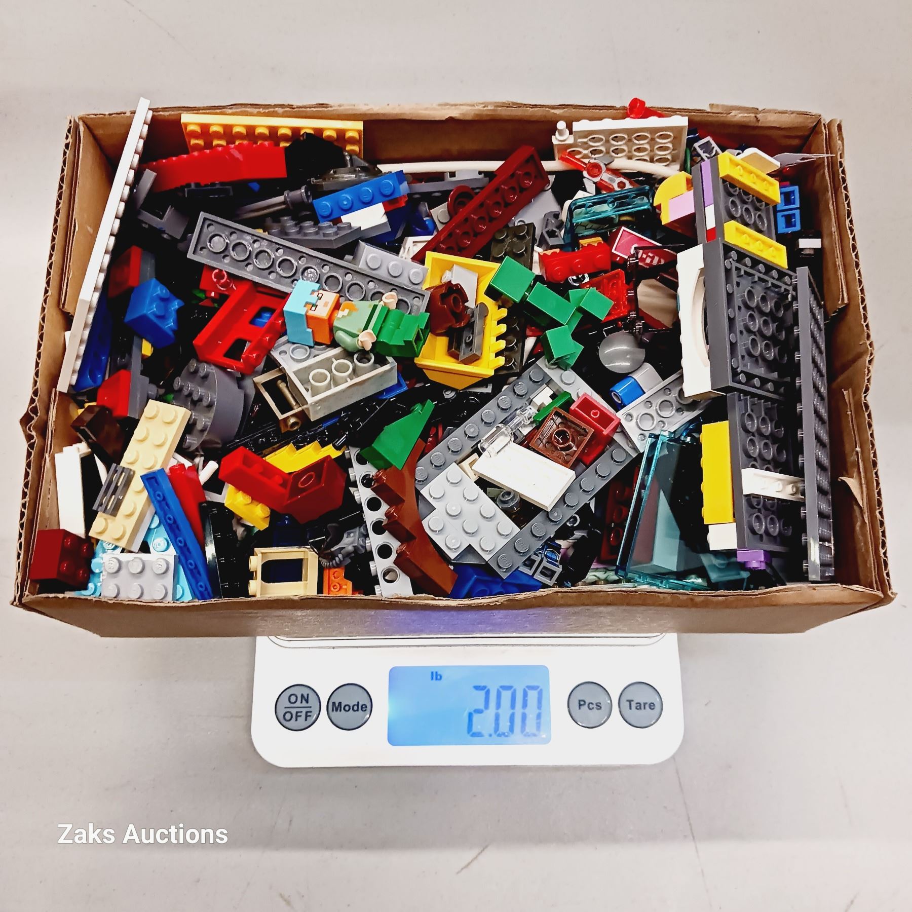 Mix Lego 2lb with Minifigure