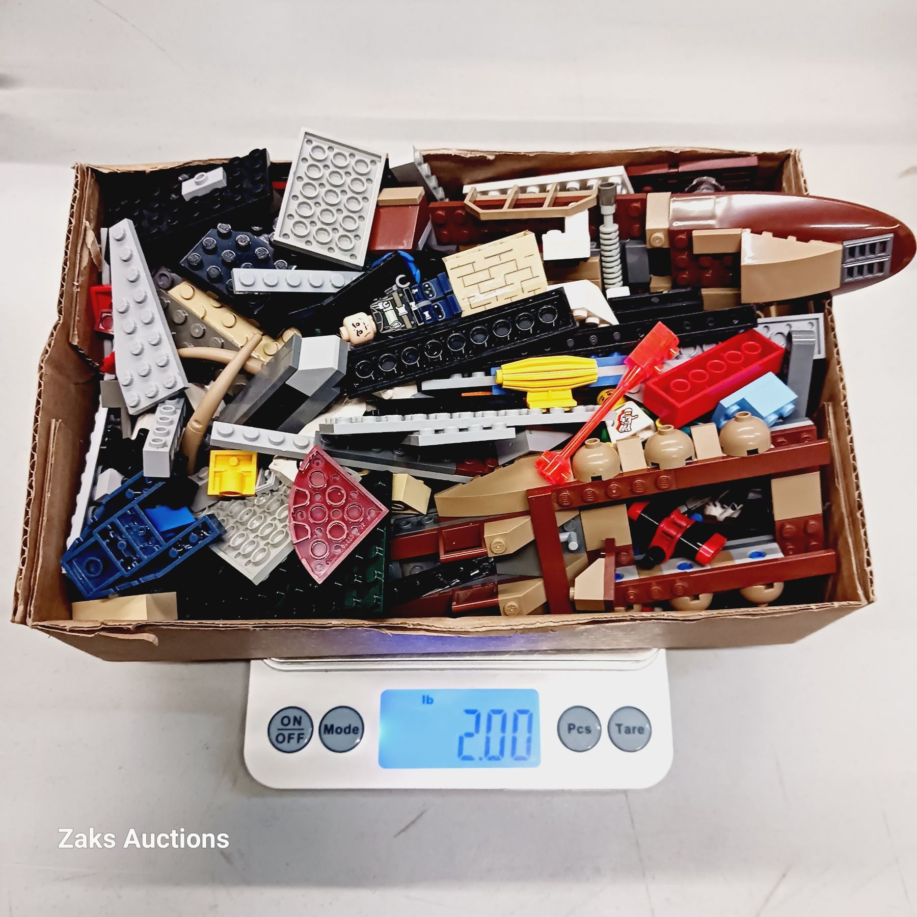 Mix Lego 2lb with Minifigure