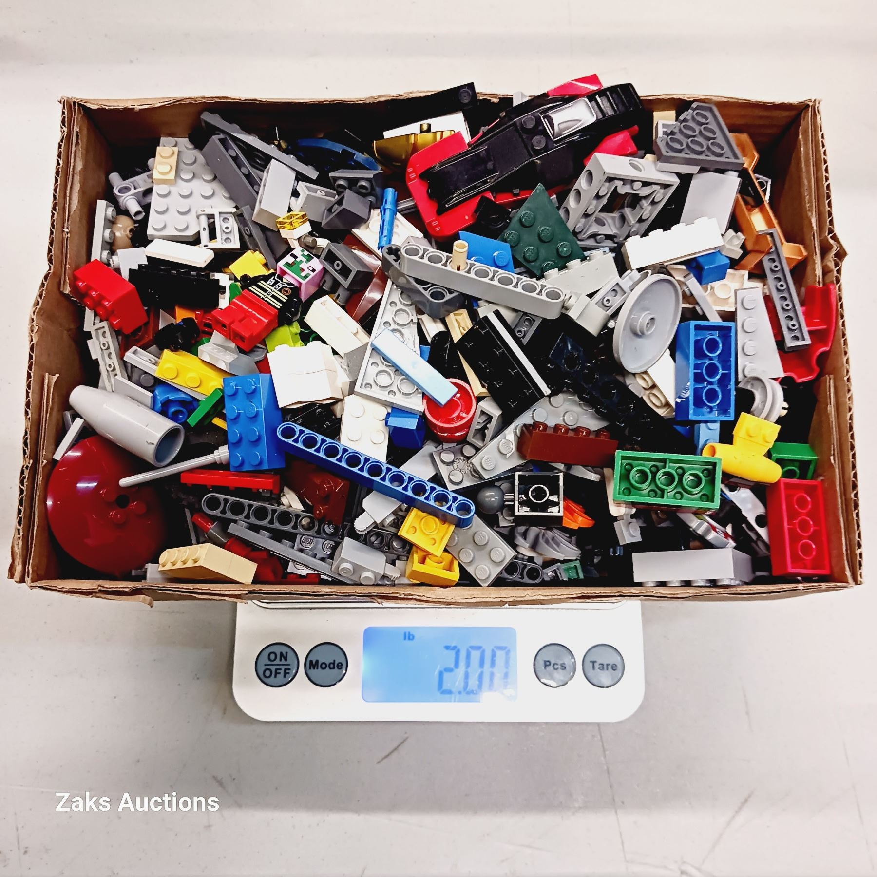 Mix Lego 2lb with Minifigure