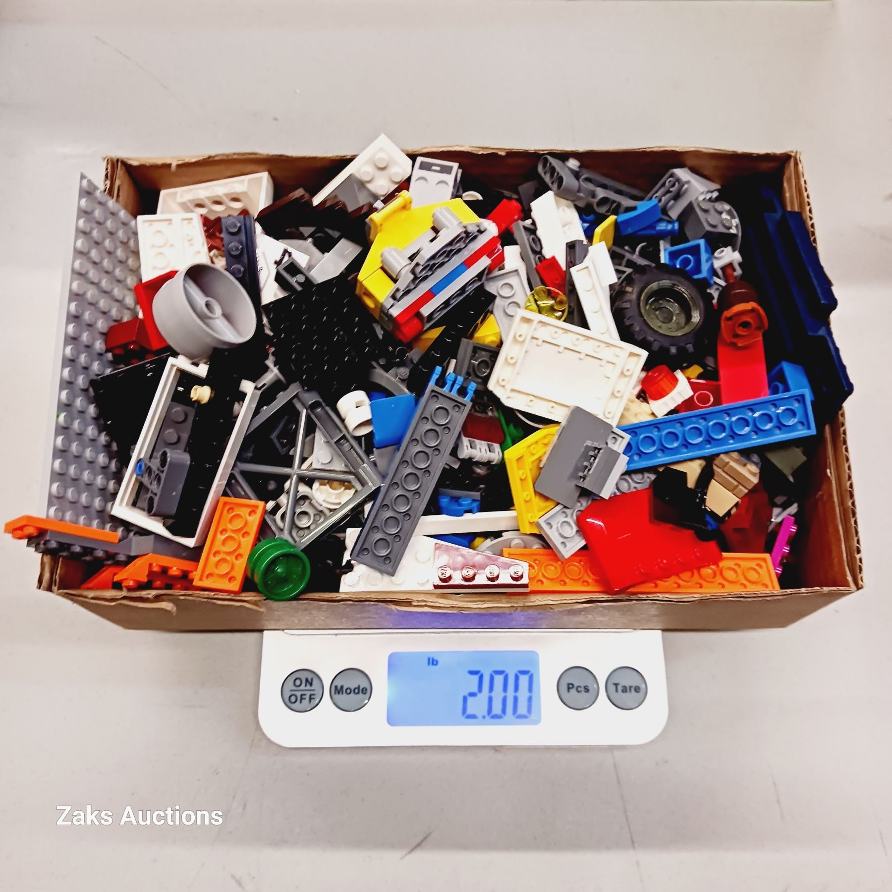 Mix Lego 2lb with Minifigure