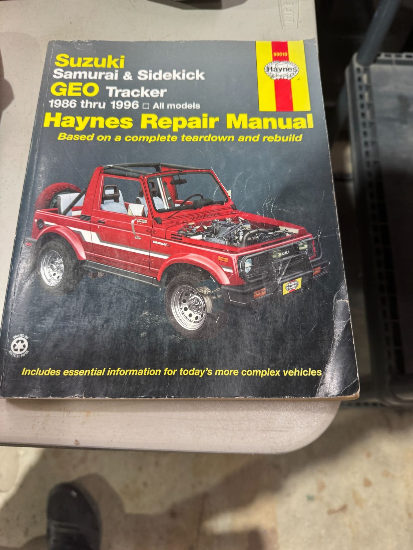 Suzuki samurai sidekick Geo tracker repair manual Haynes