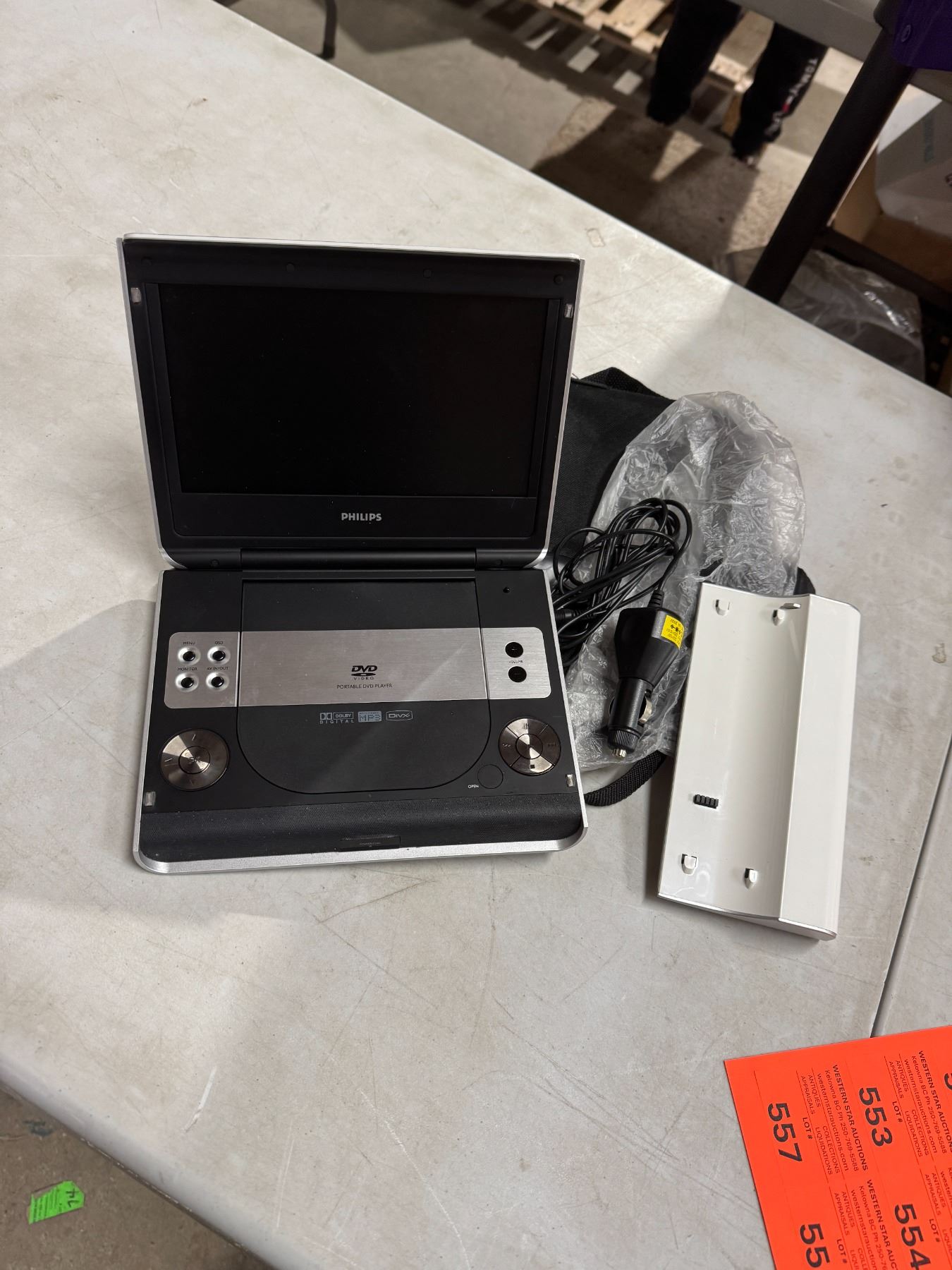 Phillips portable DVD player