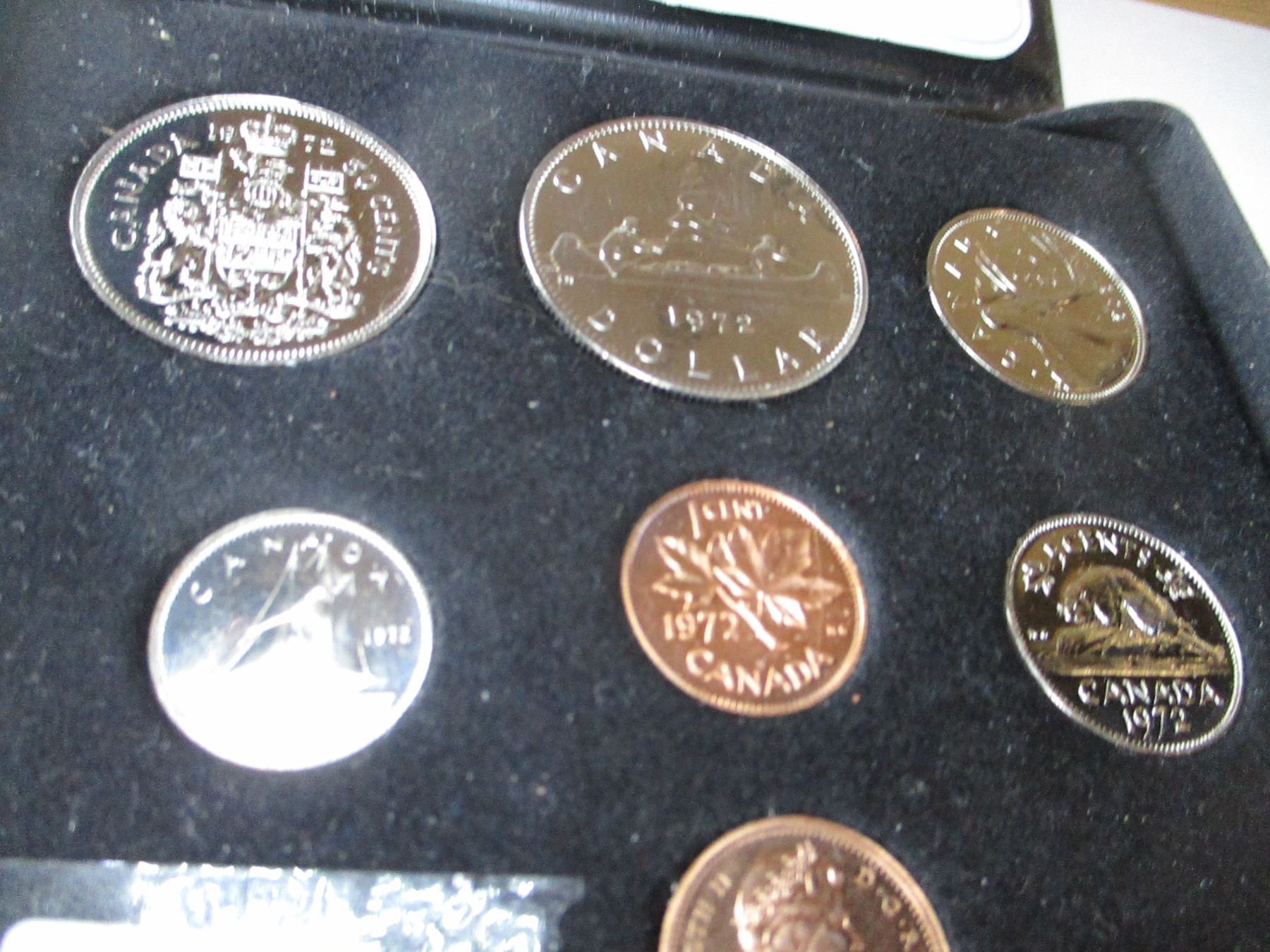 1972 CASED CANADA DOUBLE PENNY MINT COIN SET